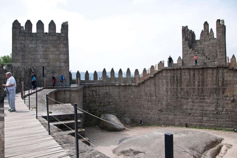 Porto Tour: Vinho Verde / Braga / Guimarães - Key Points