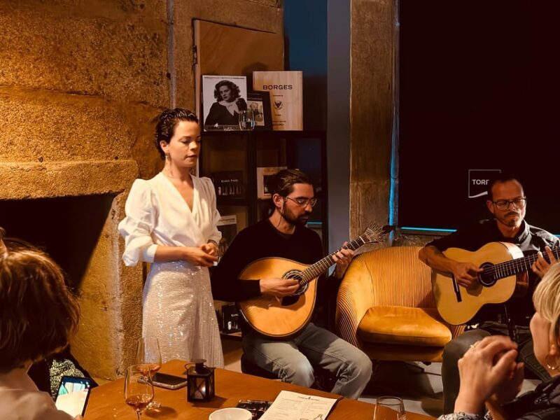 Porto: Traditional Fado Show with Welcome Drink - The Itinerary in Detail