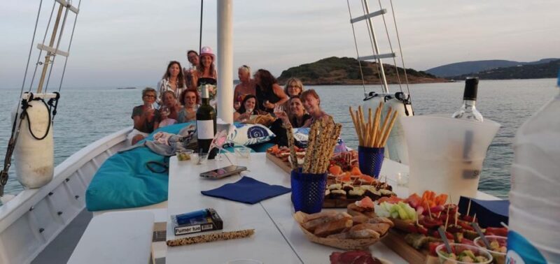Porto-Vecchio: dinner aperitif at the sunset at sea - FAQs