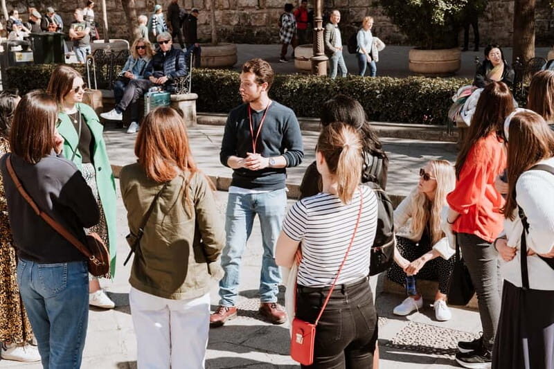 Porto Walking Tour with Fado Show (small groups) - Key Points