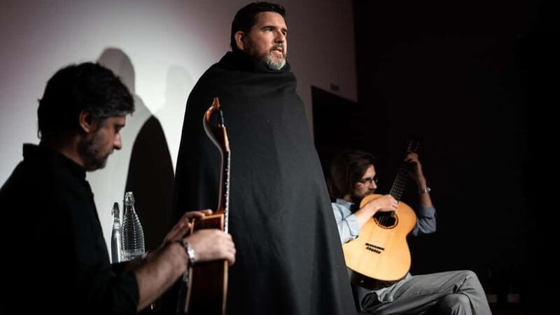 Porto: What is Fado? Commented Live Concert with Port Wine - A Deep Dive into the Fado na Baixa Experience