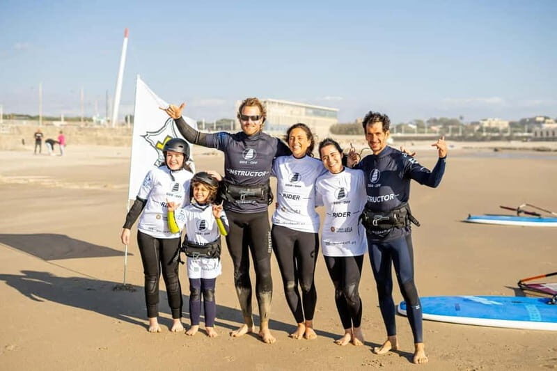Porto: Windsurfing Class for All Levels - FAQ