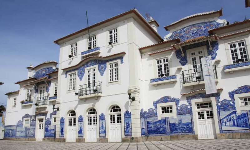 Porto:Aveiro, Cruise, Costa Nova & Capelha da Pedra Full Day - FAQs