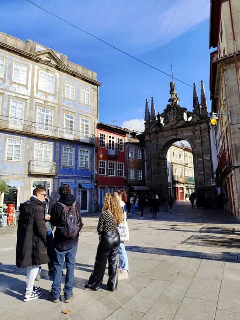 Porto:Braga & Guimarães Small-Group Full Day Tour with lunch - Key Points