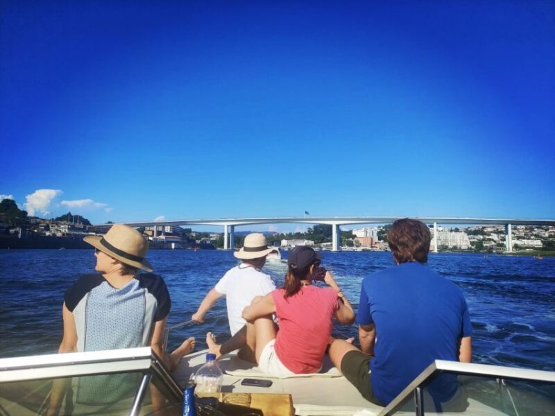 Porto:Private Boat Tour 6 Bridges 1h30 group price up to 6px - FAQs