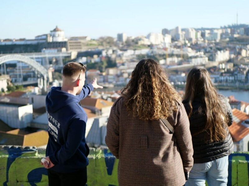 Porto:Private Tour of the Historic City in a Classic Ford T - A Detailed Look at the Experience