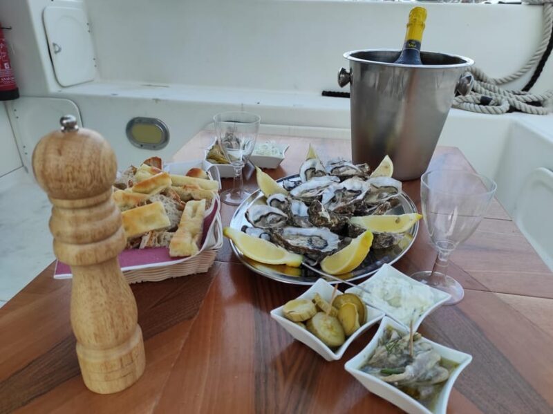 Portovenere: Aperitif on a boat at sunset - FAQ Section