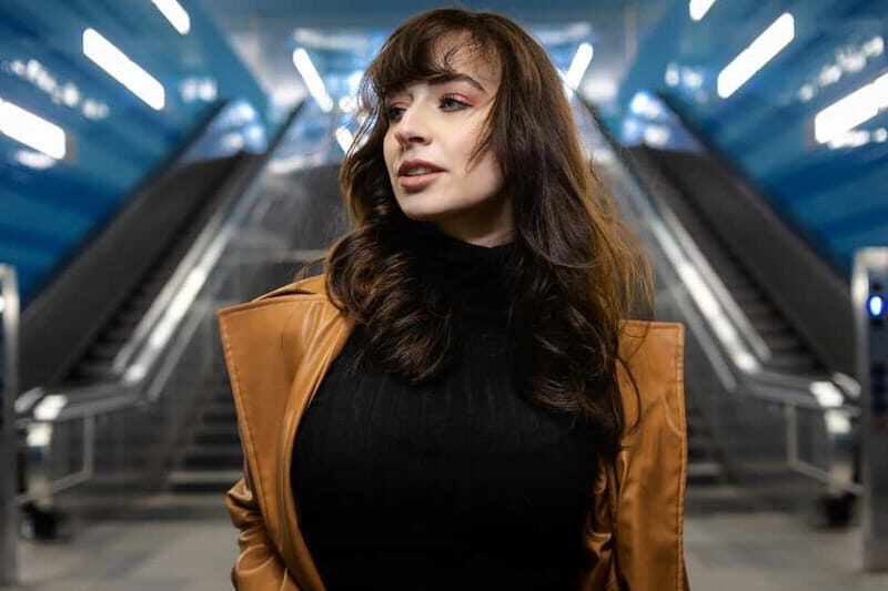 Portrait shoot in Hamburg  your private walk with a professional photographer - Practical Details and Considerations