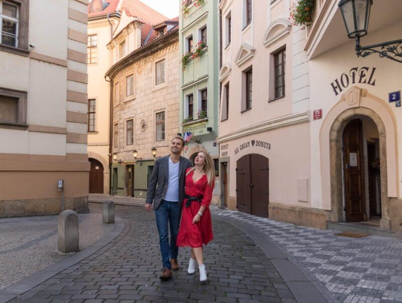Portraits in Prague: Private Vacation Photographer Tour - FAQ