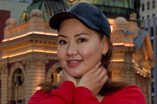 Pose for professional pics while enjoying Melbourne history walk - Key Points
