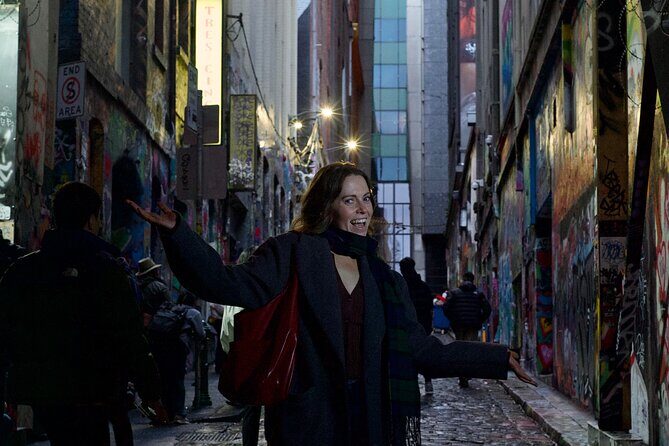 Pose for professional pics while enjoying Melbourne history walk - FAQ