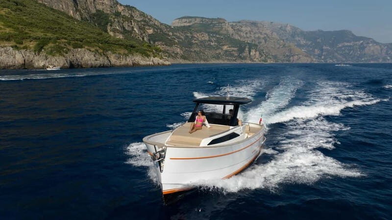 Positano: Amalfi Coast & Emerald Grotto Private Boat Tour - Discovering the Amalfi Coast by Boat: An authentic, flexible adventure