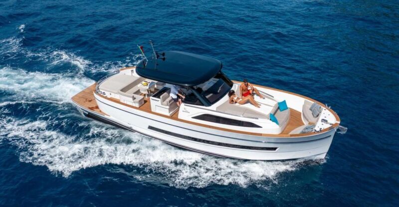 Positano: Boat Tour of Capri with Drinks and Snacks - The Sum Up
