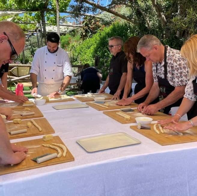 Positano: Cooking class and tasting with a view of the Galli Islands - Key Points