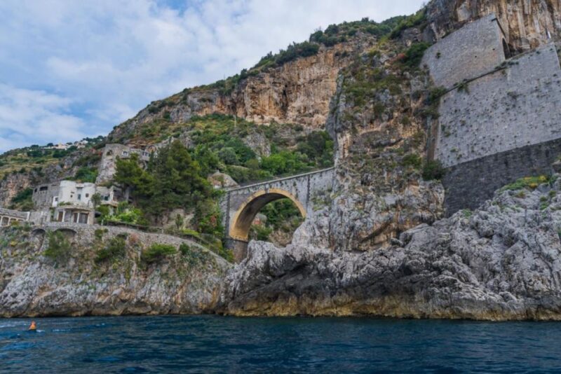 Positano: Private Boat Tour to Amalfi Coast Full Day (7h) - Who Should Consider This Tour?