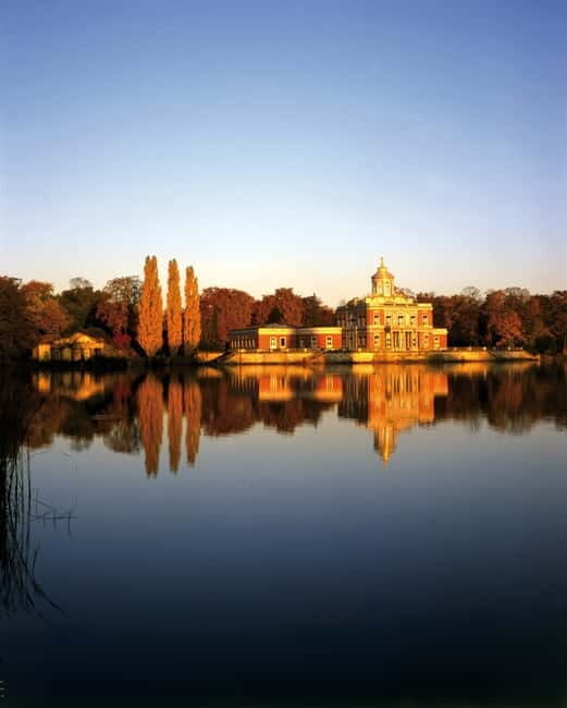 Potsdam: 5-Hour-Tour "Parks & Palaces" from Berlin by VW-Bus - Who Will Love This Tour?