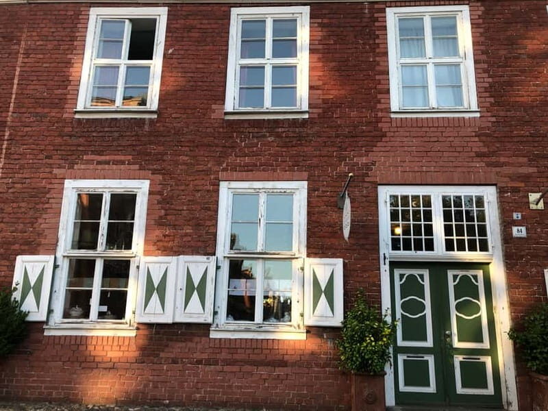 POTSDAM: Old historical town, a walk with a certified guide - What to Expect: Practical Details and Comfort Tips