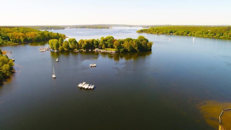 Potsdam: Yacht Cruise - Lakes of Berlin - Castles & Nature - Discovering the Waterways of Potsdam and Berlin’s Lakes