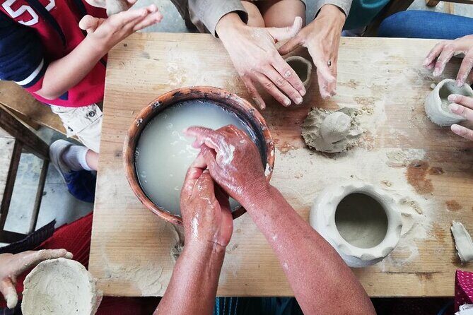 Pottery workshop with traditional potters - Summary