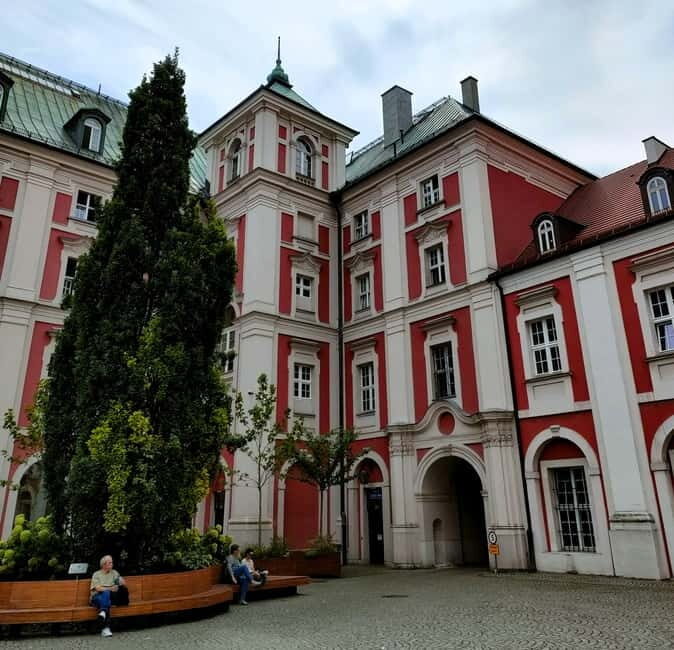 Pozna: Discover & Play  A Guided Tour with a City Game - Summary