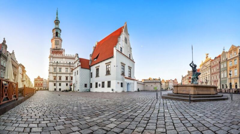 Poznan: Express Walk with a Local in 60 minutes - An Authentic Intro to Poznan in Just 60 Minutes