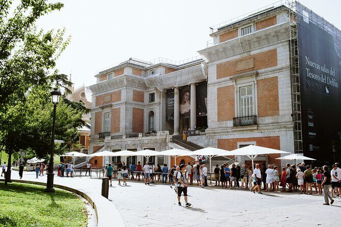 Prado Museum Tour & Lunch at the Oldest Restaurant in the World - Lunch at Sobrino de Botín: Dining History in Every Bite