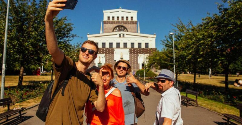 Prague: 1.5-Hour Private Kick-Start Tour with a Local - A Practical Approach to the Prague Kick-Start Tour