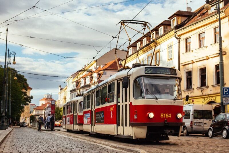 Prague: 1.5-Hour Private Kick-Start Tour with a Local - Why Choose This Tour?