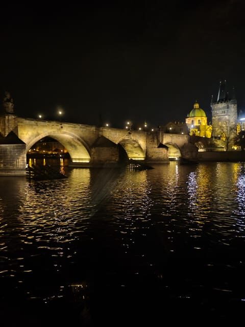 Prague: 1-hour Cruise with Audio Guide - Who Should Consider This Cruise?