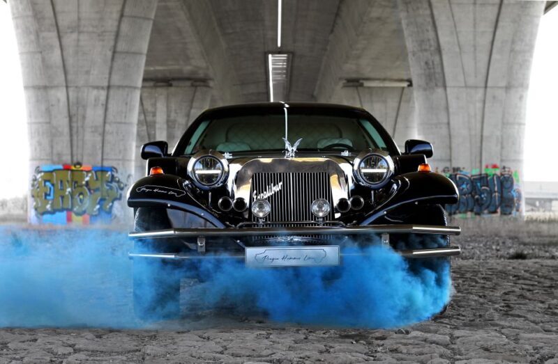 Prague: 1-Hour Vintage Limousine Rental - Considerations and Limitations