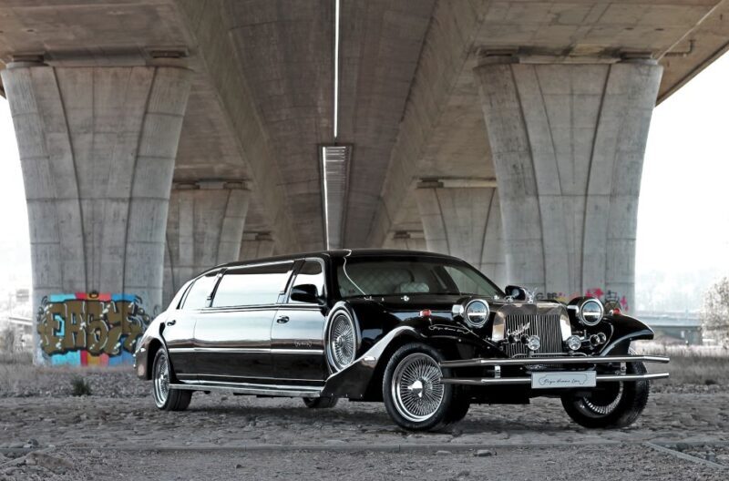 Prague: 1-Hour Vintage Limousine Rental - The Sum Up