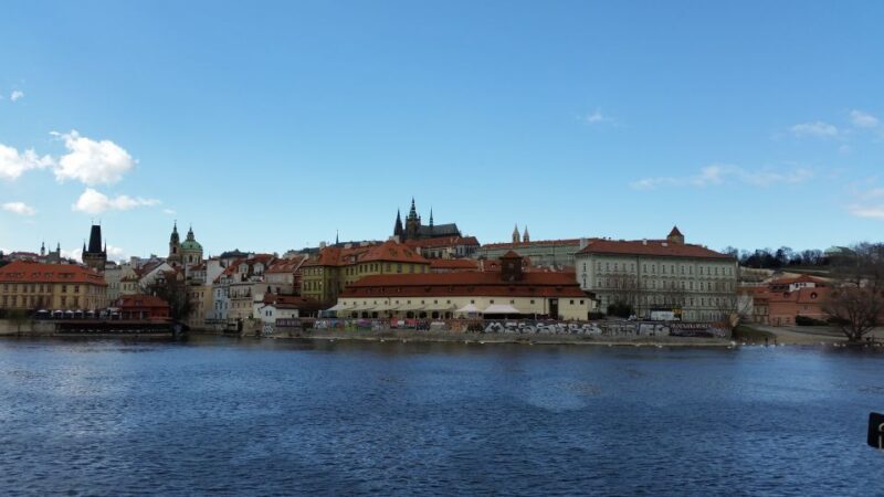 Prague: 2-Hour Lunch Cruise on the Vltava River - Who Will Love This Experience?