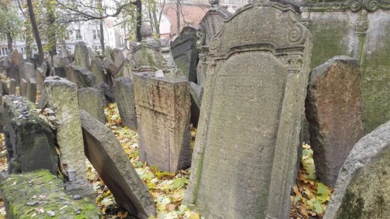 Prague: 3-Hour Private Jewish Quarter Tour - Authenticity and Depth: What Travelers Say