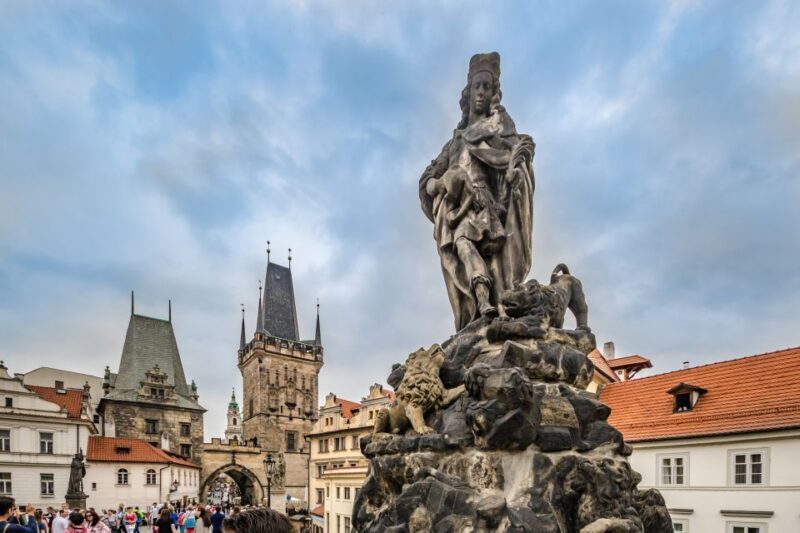Prague: 3-Hour Walking Tour of Old Town & Prague Castle - A Detailed Look at the Tour Experience