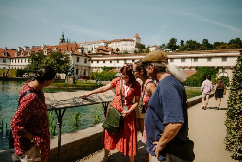 Prague: 3h Private Tour of Prague Castle, Admission Incl. - FAQ