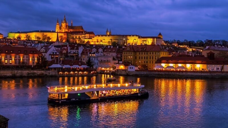 Prague: 50-Minute Sightseeing Evening Cruise - FAQ