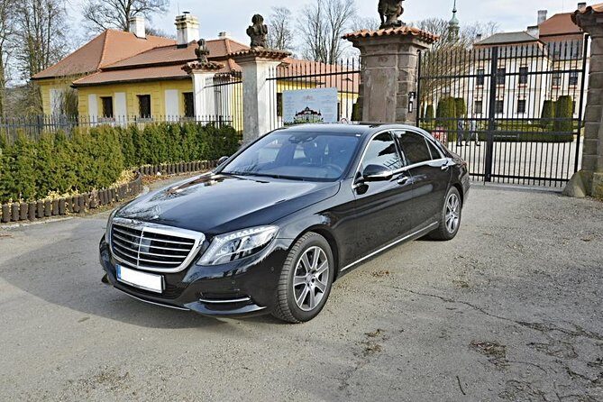 Prague airport luxury transfer by a Mercedes Benz S class - Who Is This Transfer Best For?