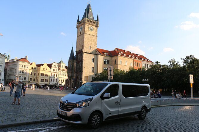Prague Airport Transfers, Praga Aeropuerto Traslados, ESPAOL-ENG - A Closer Look at the Experience
