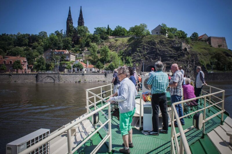 Prague: An unforgettable 2-hour cruise on the Vltava River. - Analyzing the Value