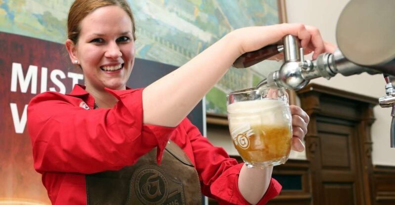 Prague: Authentic Beer Tour - Národní and the Final Highlights