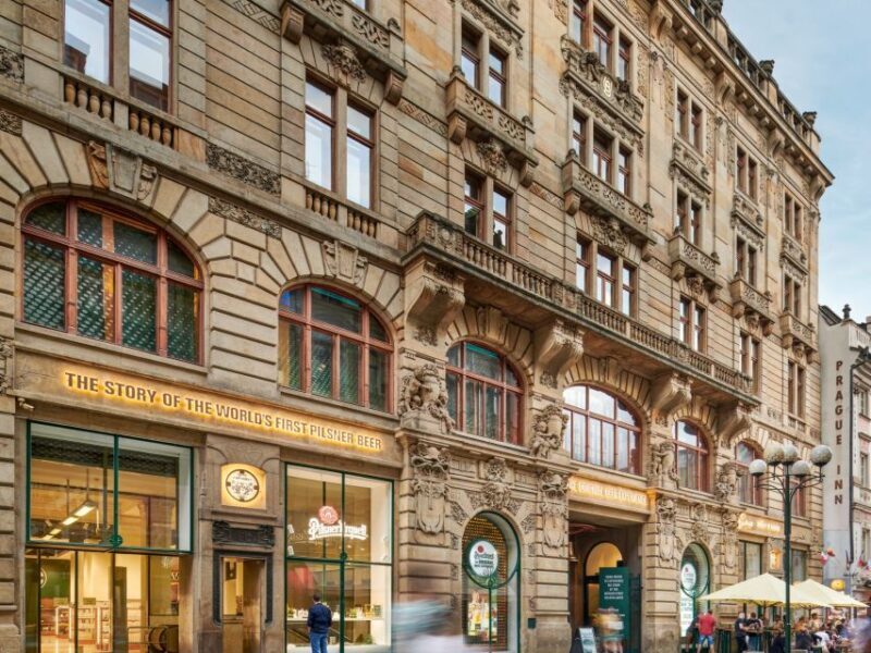 Prague: Beer Pouring Class at Pilsner Urquell Experience - Who Will Enjoy This Experience?