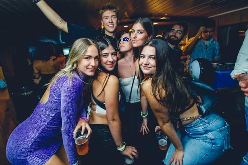 Prague: Boat Party with Unlimited Drinks & After Party Entry - FAQ
