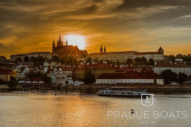 Prague Boats 1-hour Cruise - Why Consider This Cruise?