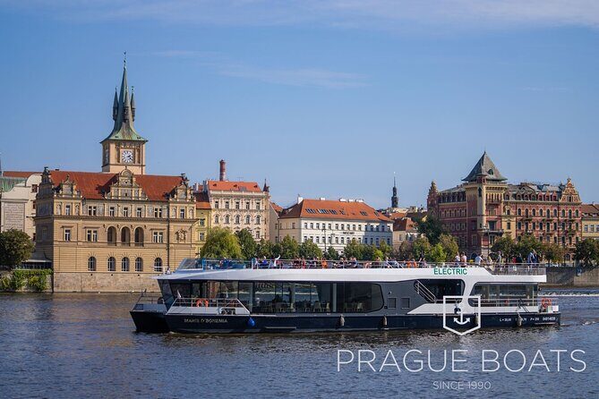 Prague Boats 1-hour Cruise - Practical Details: Making Your Cruise Count