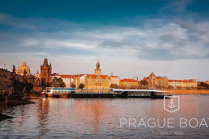 Prague Boats 3-hour Dinner Cruise - Introduction