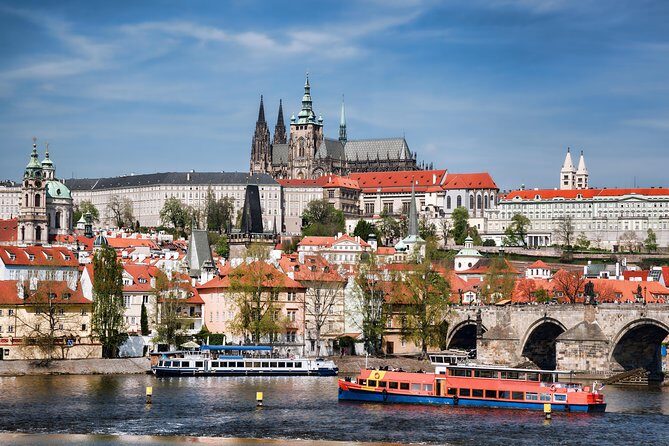 Prague: Bus Tour, Walking Tour, River Cruise and Lunch - Final Words