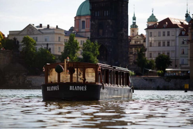 Prague: Canal Cruise Around Charles Bridge - Why a Canal Cruise in Prague Is Worth Your Time