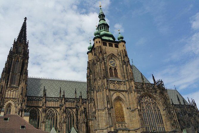 Prague Castle and Lobkowicz Palace entrance tickets - FAQ