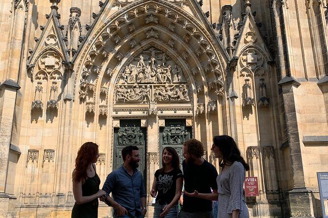 Prague Castle and Pubs Tour with Drinks Included - An In-Depth Look at the Tour Experience