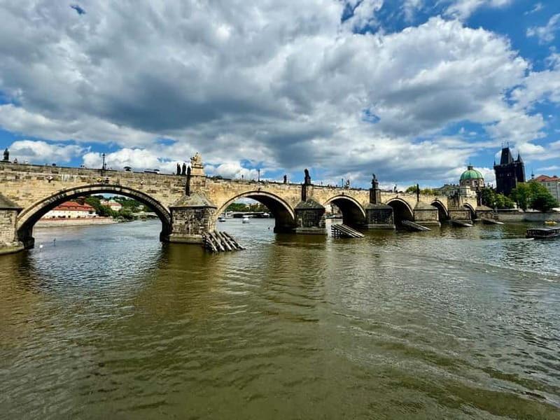 Prague: Castle, Lesser Town & Charles Bridge Tour - The Itinerary Breakdown: What to Expect at Each Stop